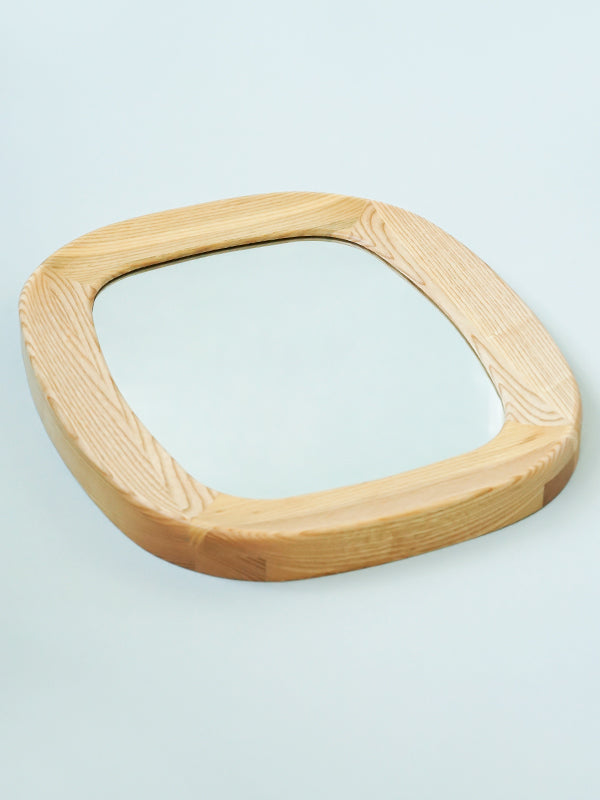 MOI wall mirror | AXCIS ONLINE